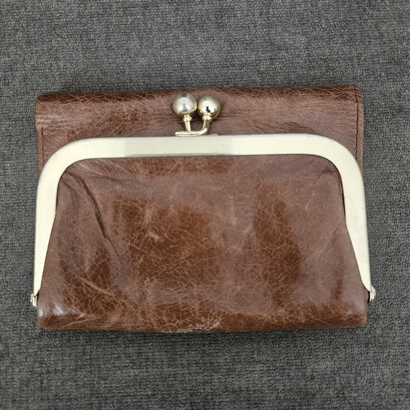 HOBO | Bags | Hobo Brown Leather Kisslock Trifold Wallet | Poshmark